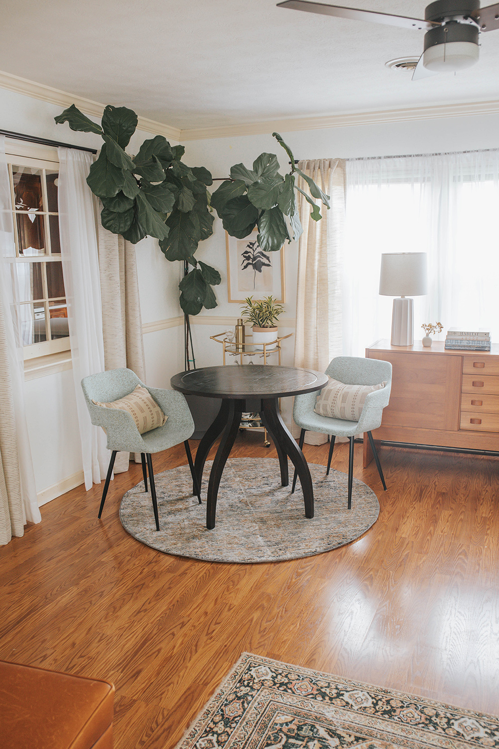 Touring Our Mini Cafe Dining Corner - Dream Green DIY