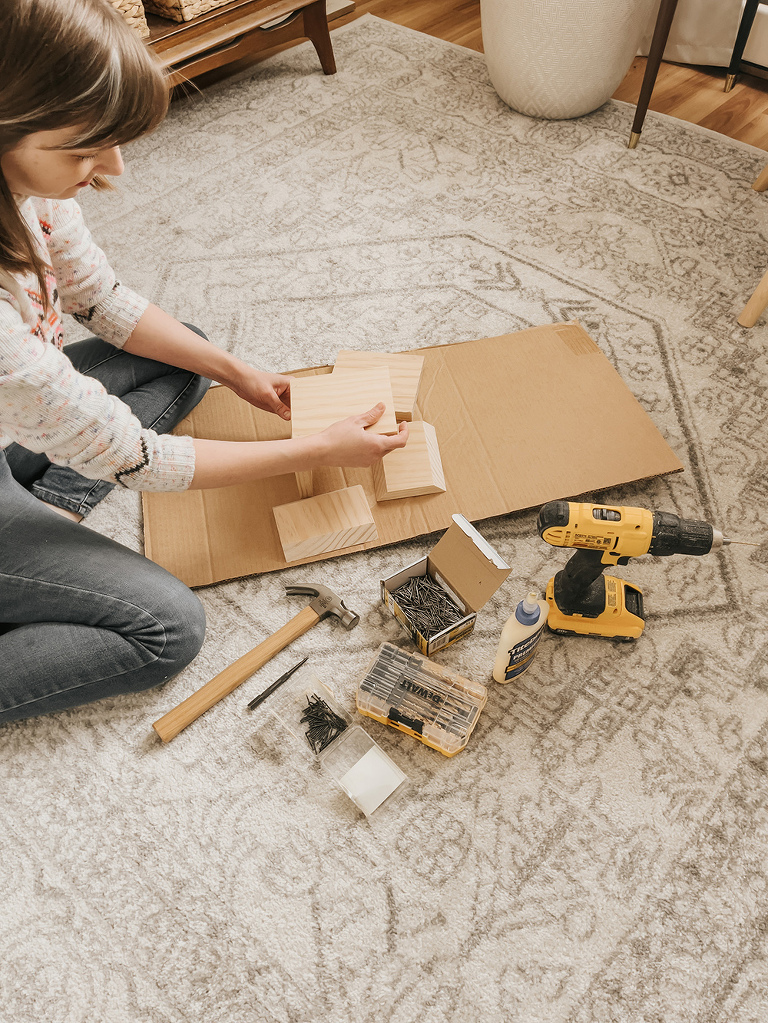 DIY Wooden Plant House Shelves - Dream Green DIY