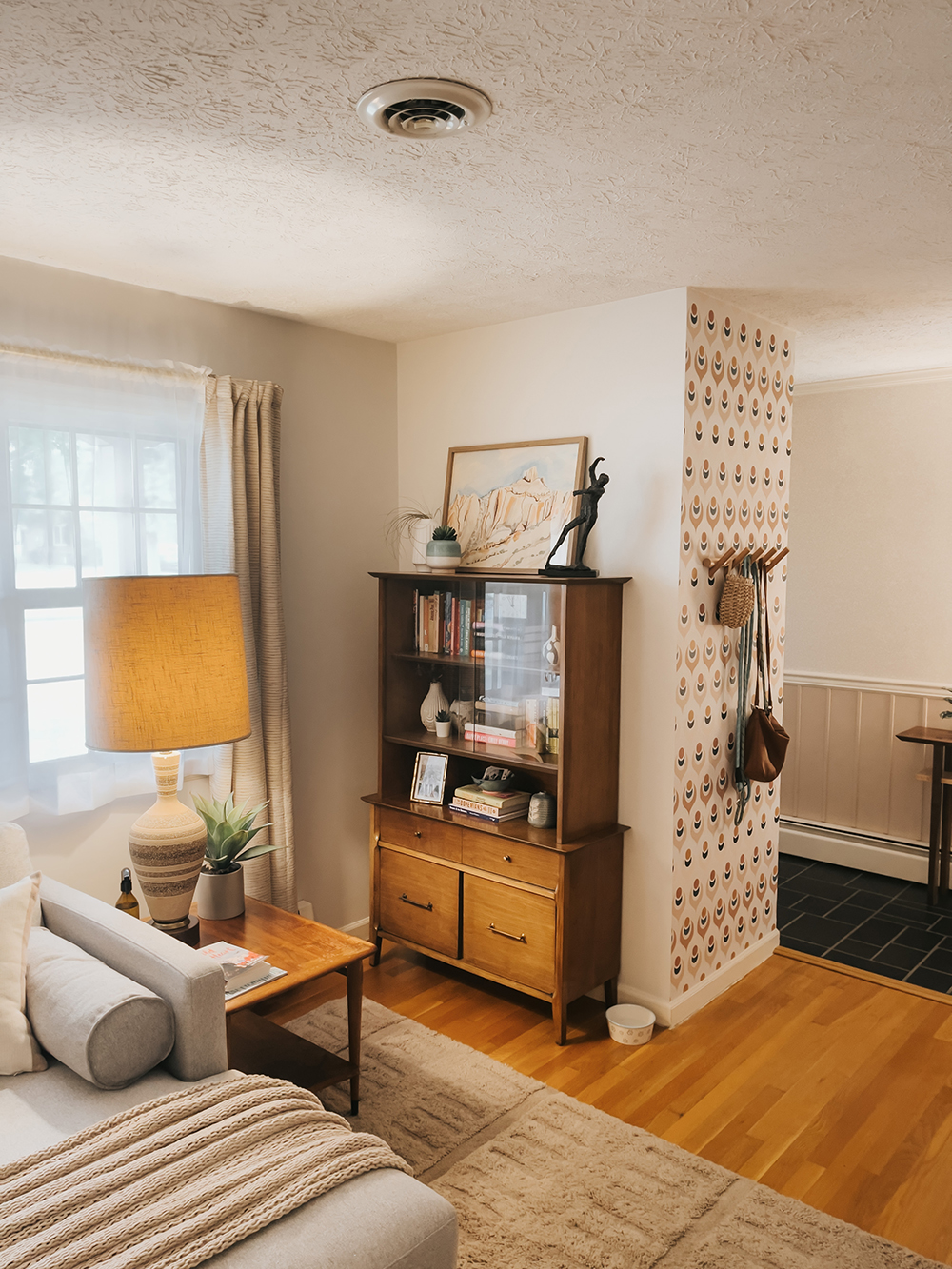 DIY Faux Built-In Floating Shelves - Dream Green DIY