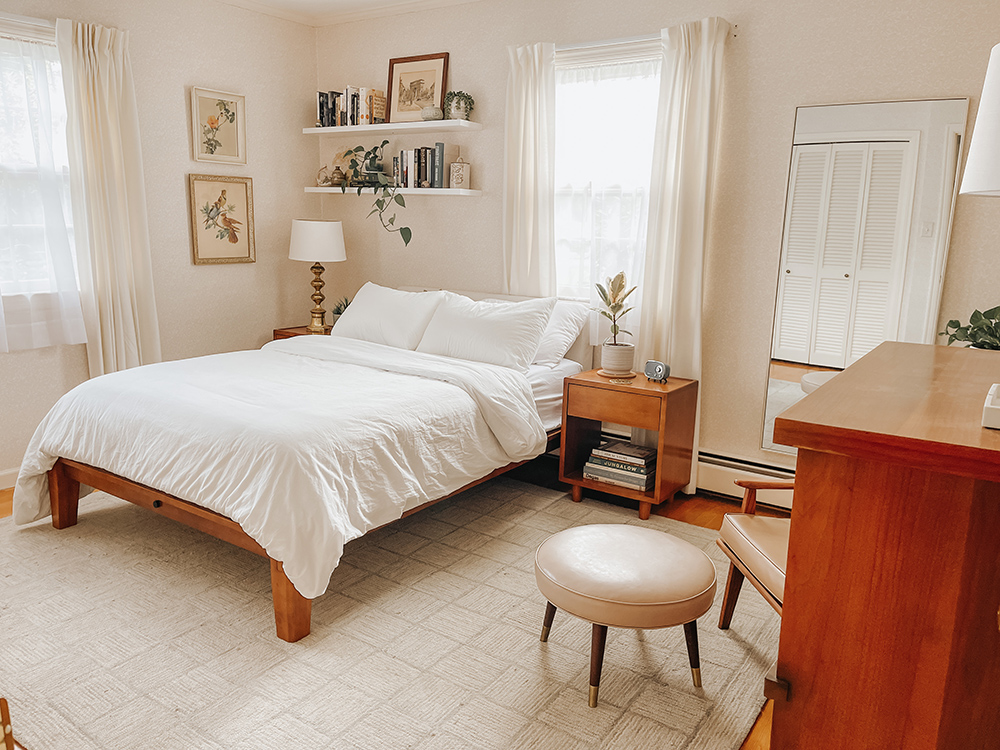 Floating Shelf Styling Tips And Tricks - Dream Green DIY