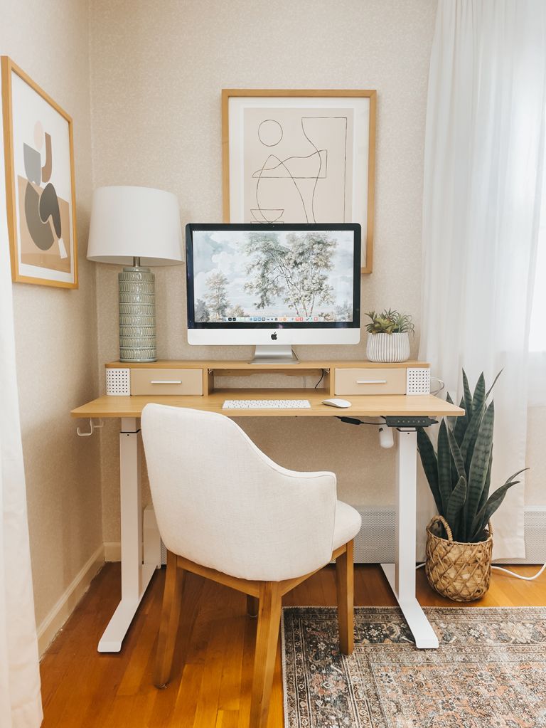 Are Standing Desks Worth The Hype? - Dream Green DIY