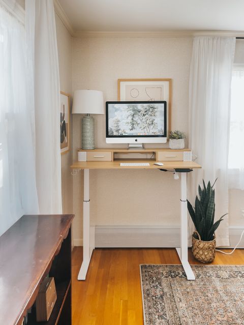 Are Standing Desks Worth The Hype? - Dream Green DIY
