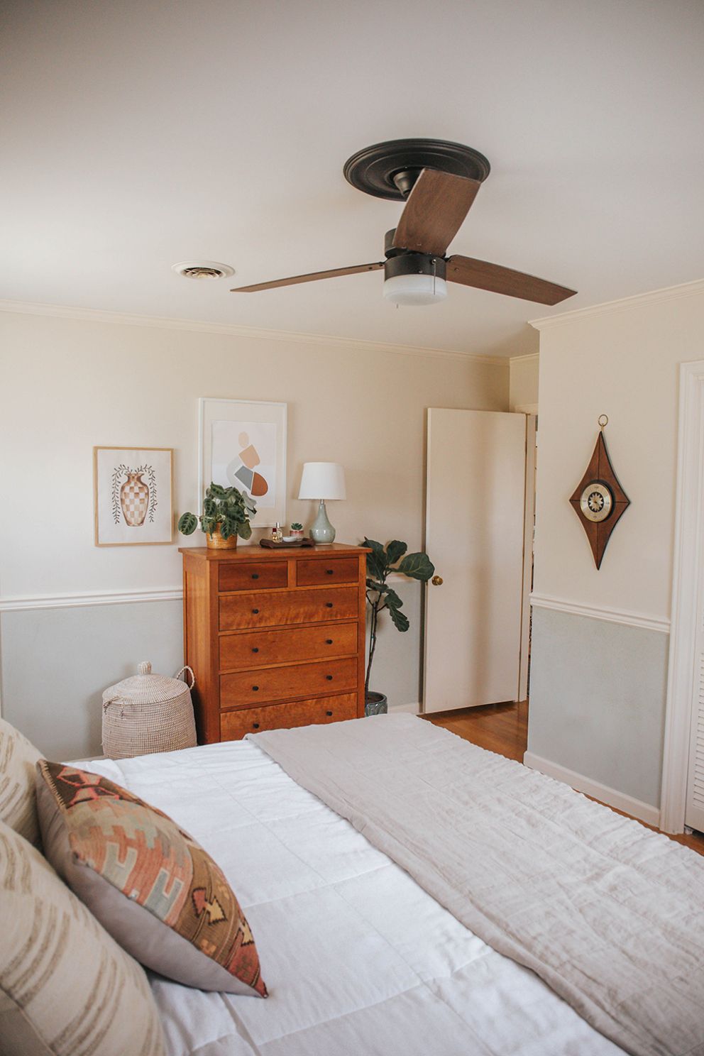 Two Ways To Style A Wooden Riser - Dream Green DIY