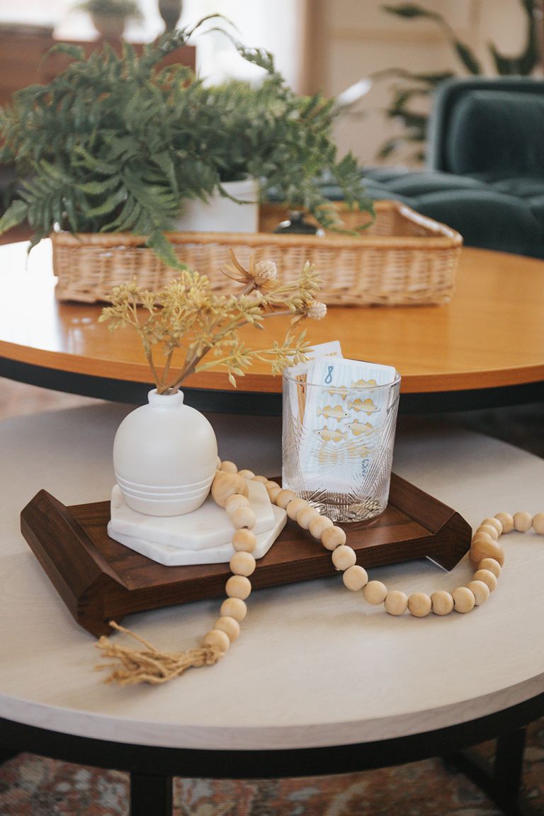 Two Ways To Style A Wooden Riser - Dream Green DIY