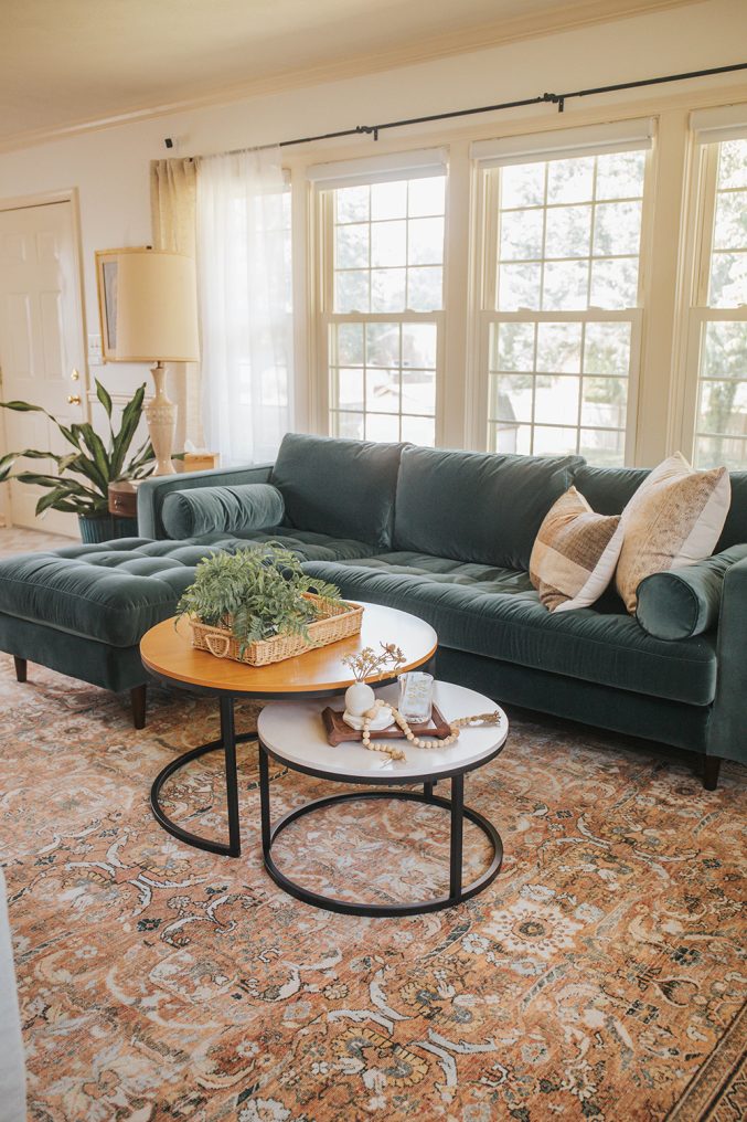 Two Ways To Style A Wooden Riser - Dream Green DIY