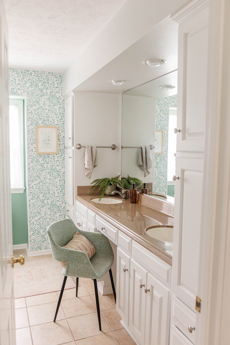 Botanical Window Alcove Wallpaper Project - Dream Green DIY