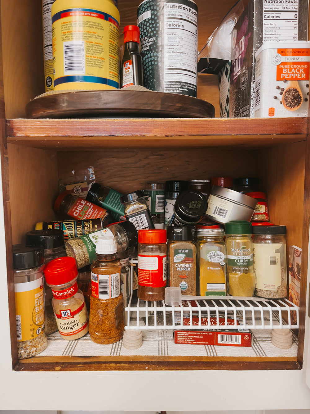 DIY Pantry Door Spice Rack Hack - Dream Green DIY