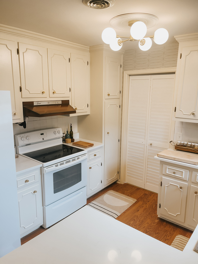 DIY Pantry Door Spice Rack Hack - Dream Green DIY