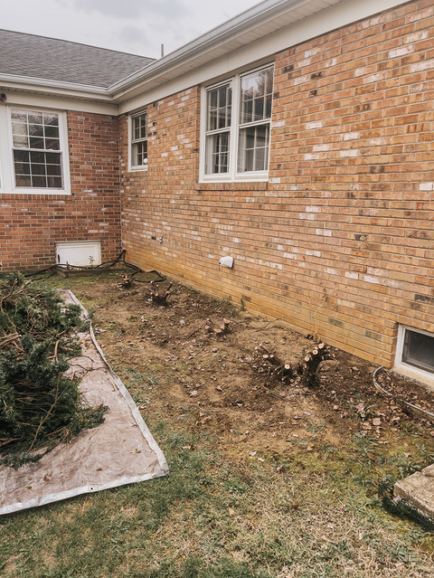 How To Build A DIY Hardscape Patio - Dream Green DIY