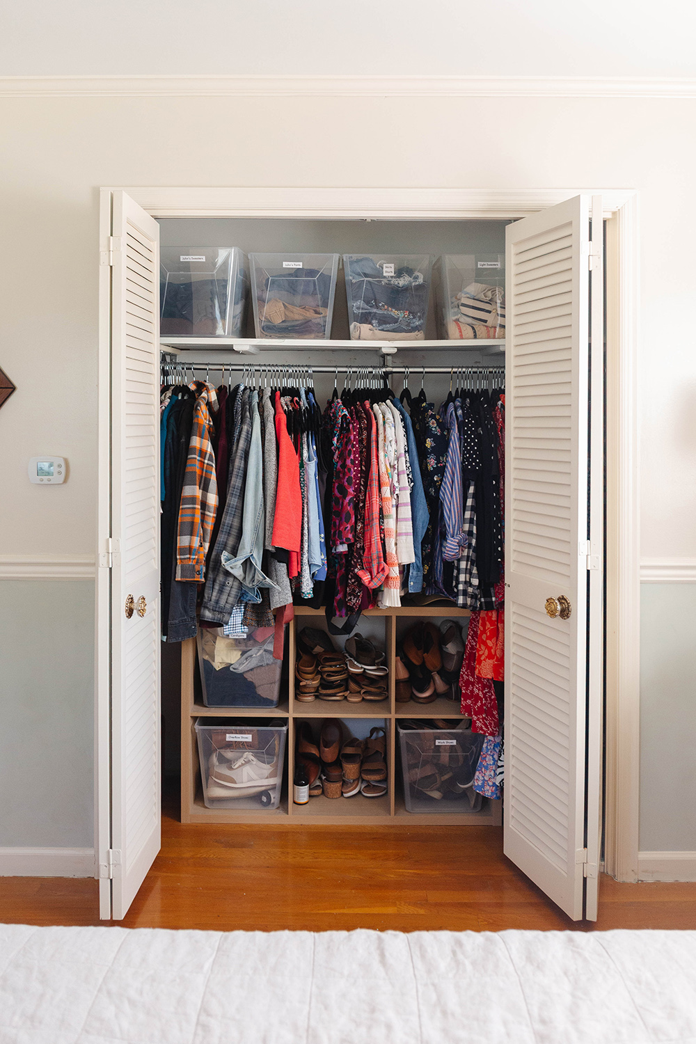 How To Organize Your Closet With Indyx - Dream Green DIY