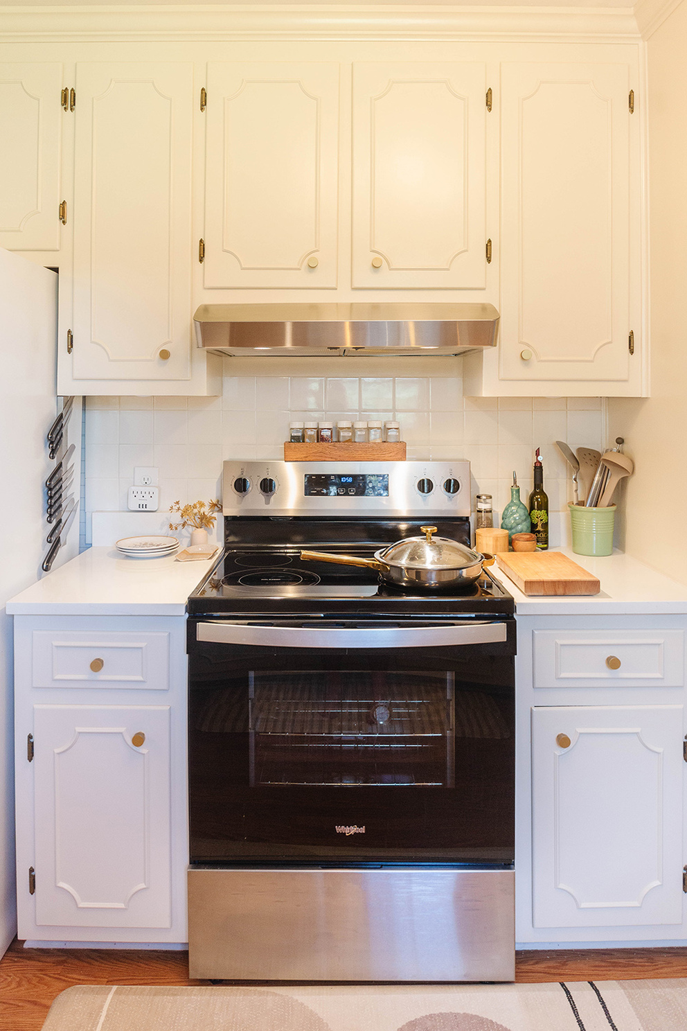 Installing A Stainless Steel Range Hood - Dream Green DIY