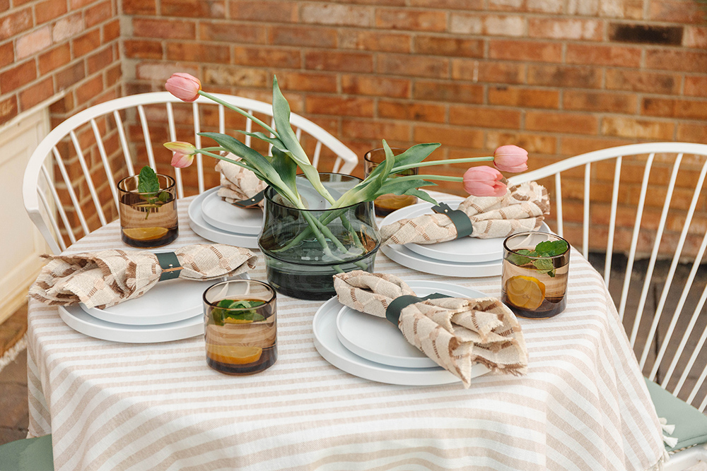 Outdoor Summer Luncheon Table Styling Tips - Dream Green DIY