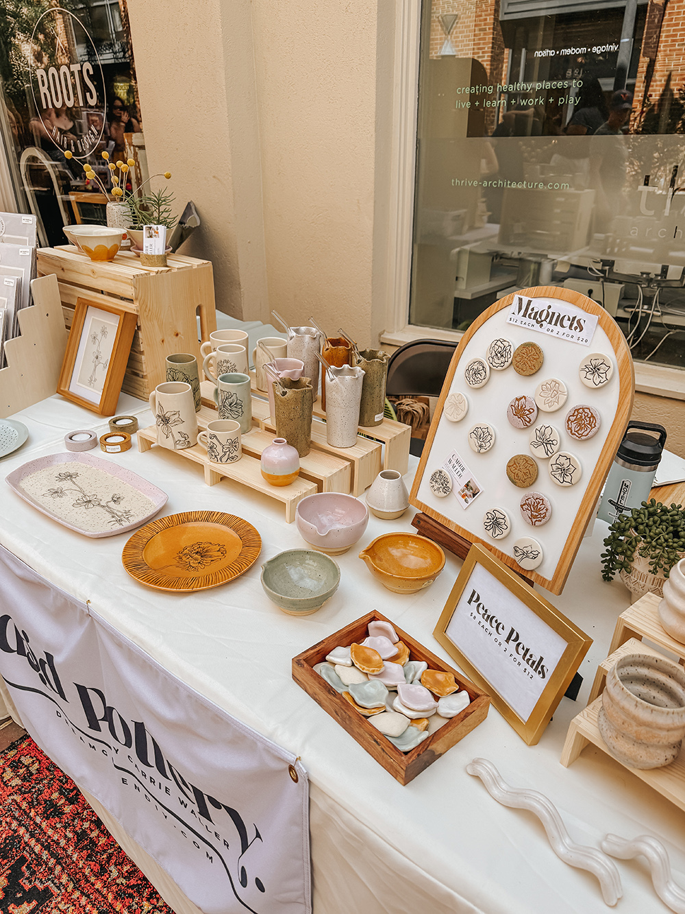 DIY Beginner Art Market Booth Styling Tips - Dream Green DIY